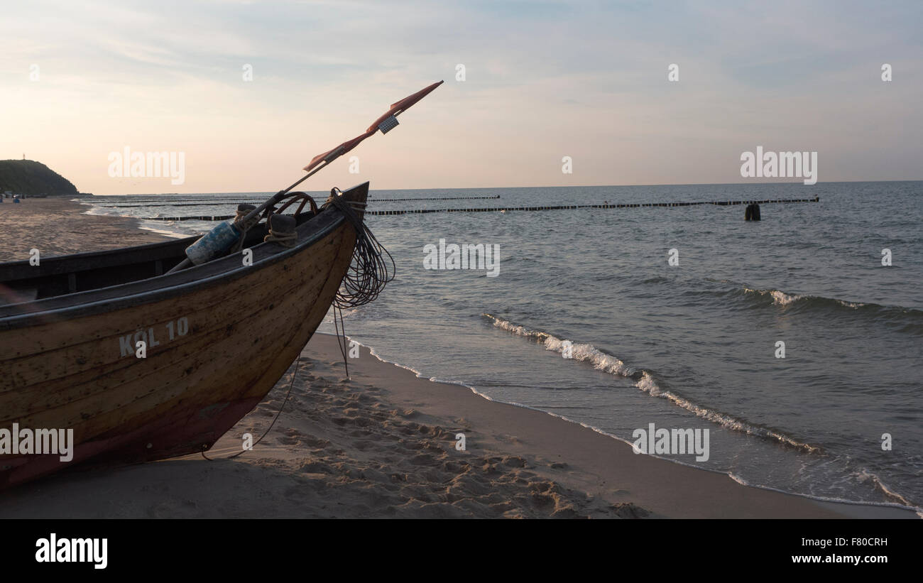 fishing boat at the beach, loddin-kölpinsee, usedom, vorpommern ...