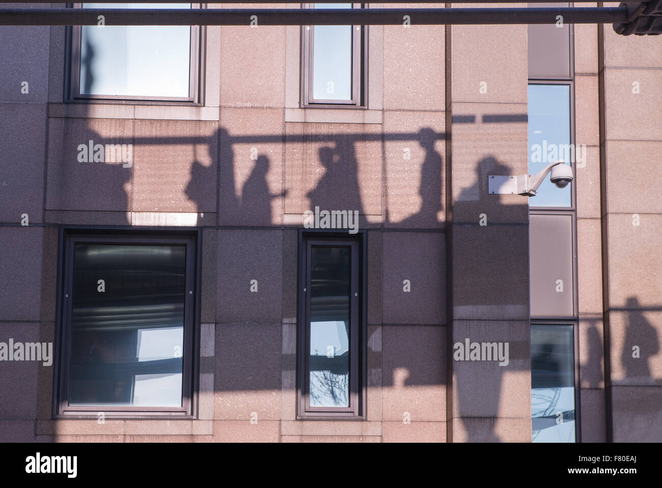 Commuter walk hi-res stock photography and images - Alamy