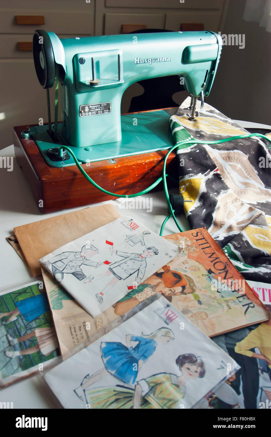 Old cloth textile fifties hi-res stock photography and images - Alamy