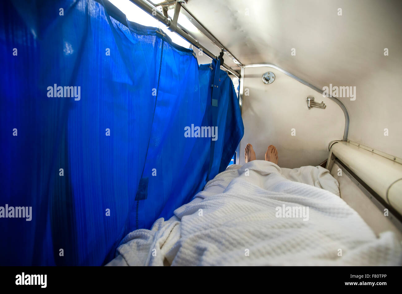 Sleeper class train hi-res stock photography and images - Alamy