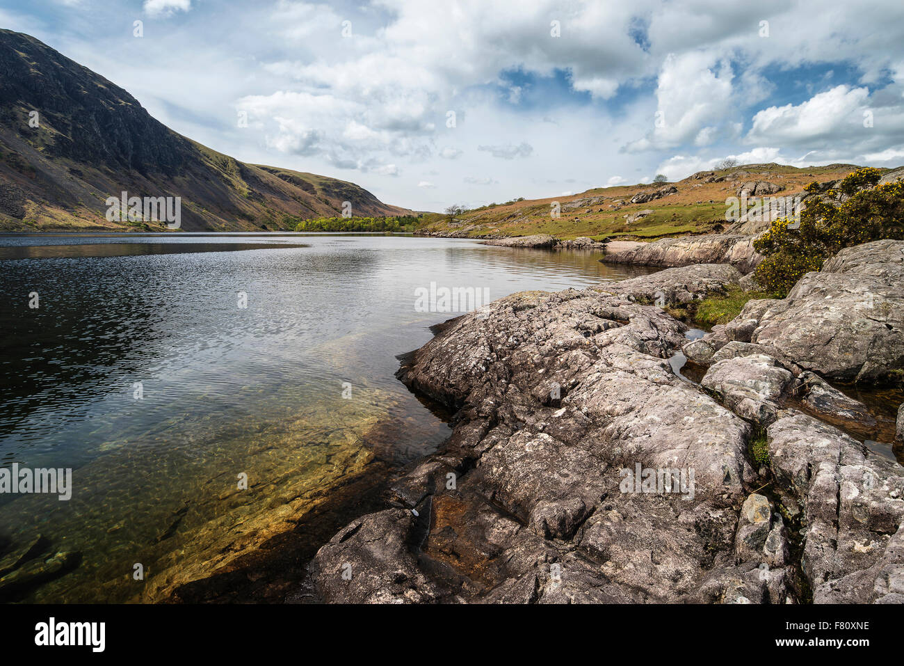 Stunning landscape of Wast Water and Lake District Peaks on Summer day ...