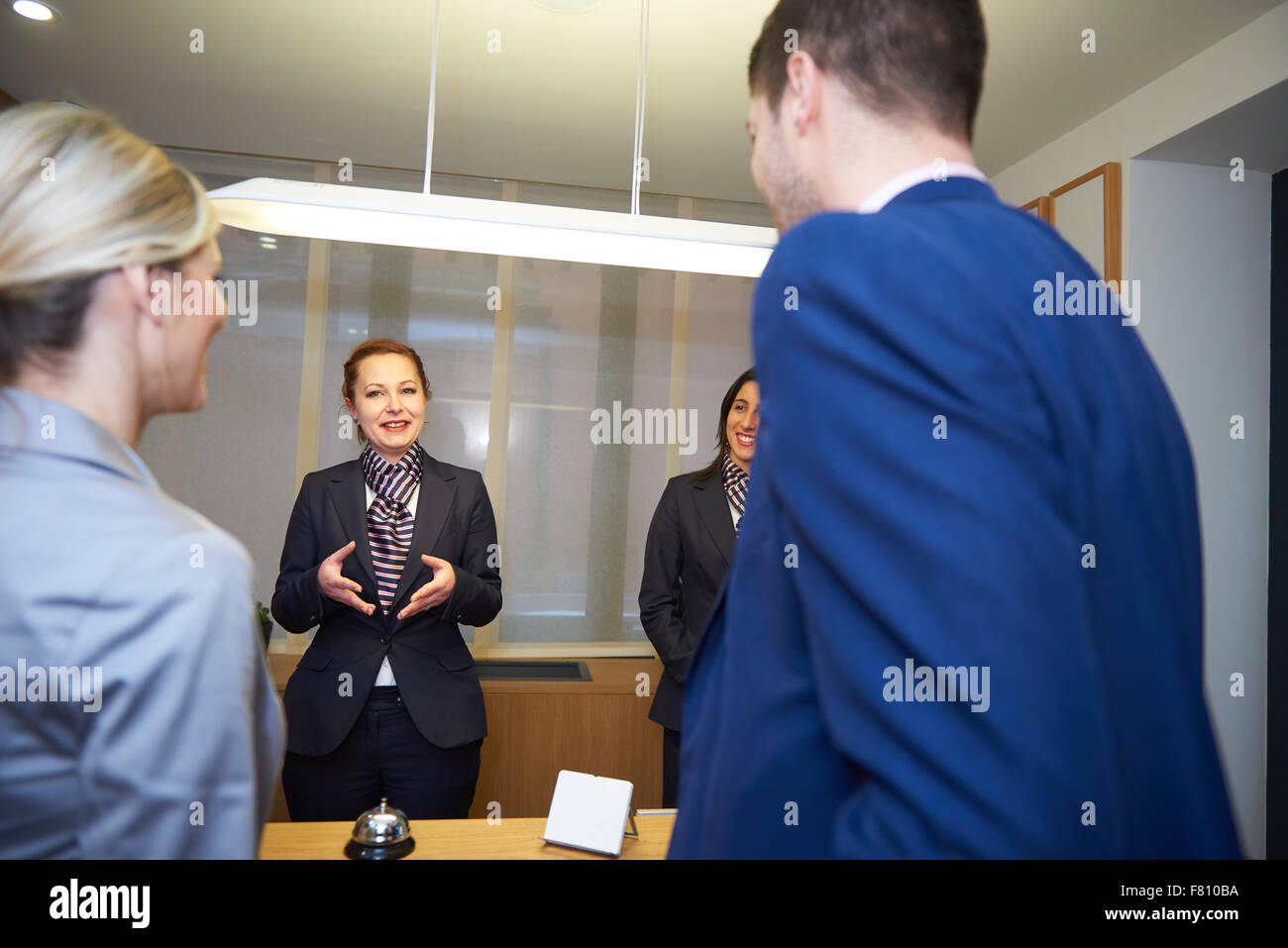 Couple luxury hotel check in hi-res stock photography and images - Alamy