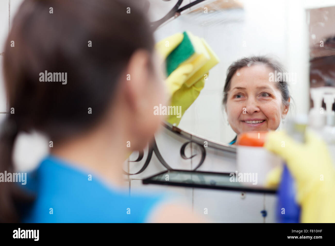 Woman Cleaning Furniture 50 High Resolution Stock Photography and ...