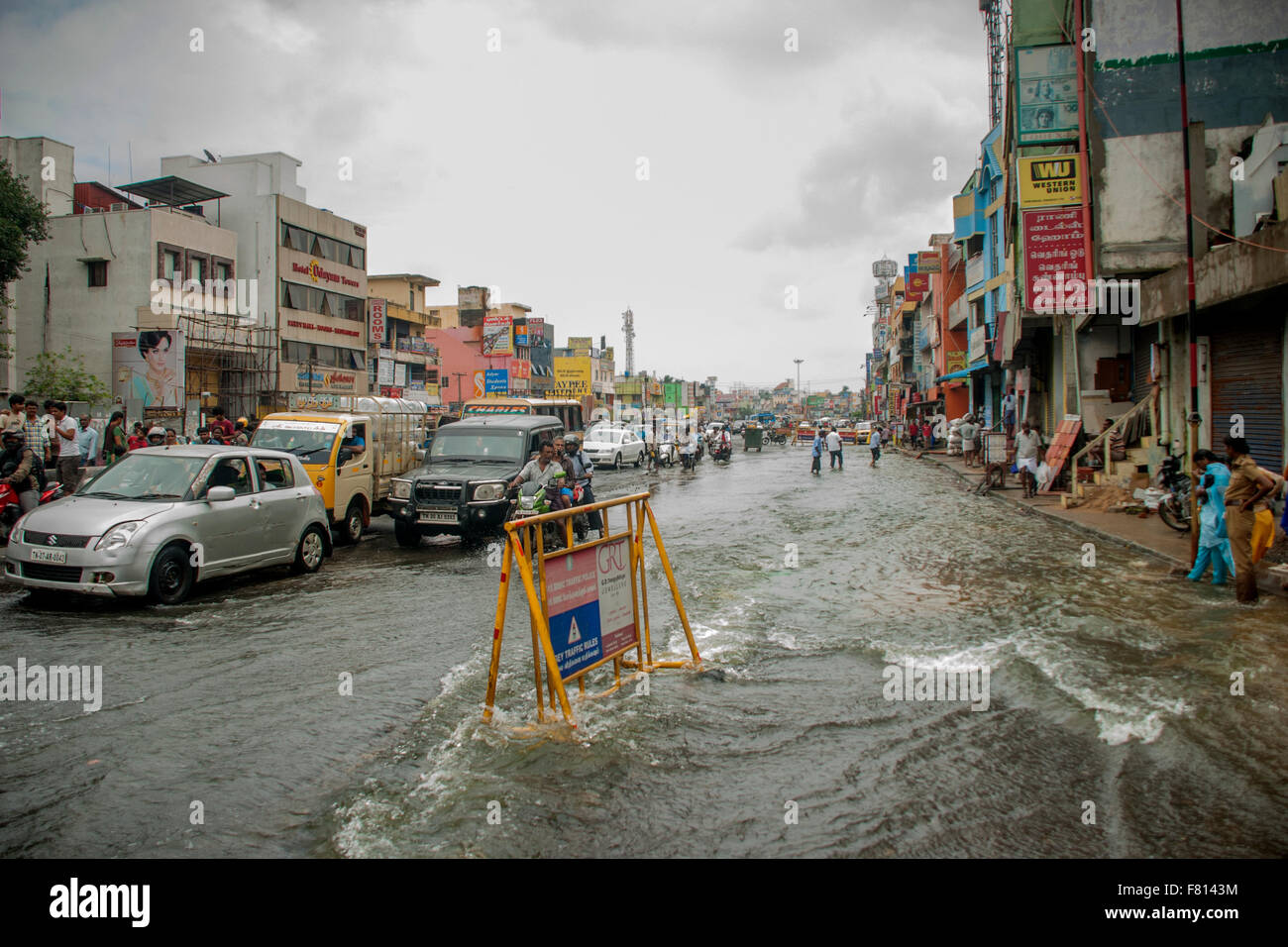 Chennai, India. 3rd December, 2015. Due to heavy rain in Chennai, Porur ...