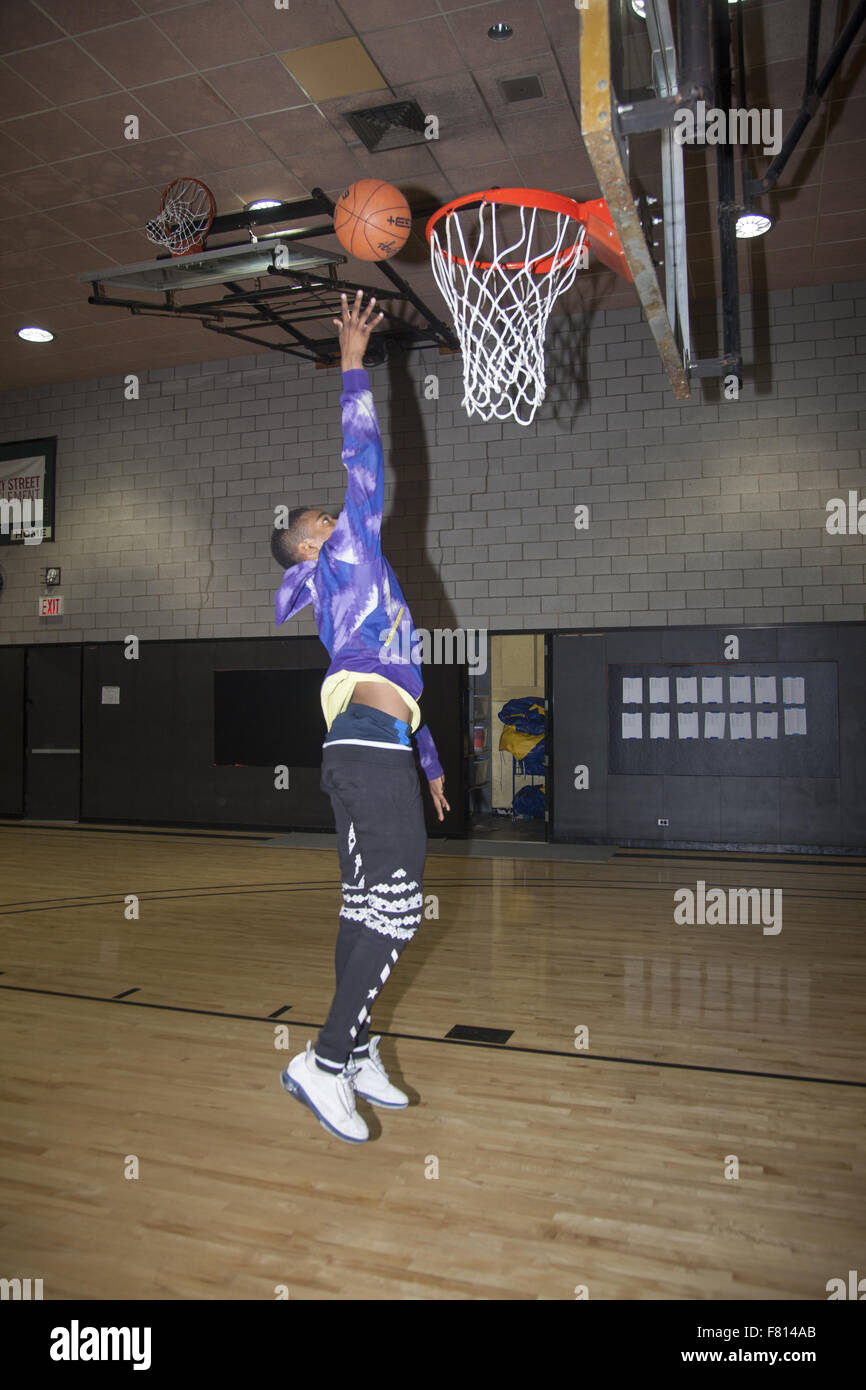 School shooting exercise hi-res stock photography and images - Alamy