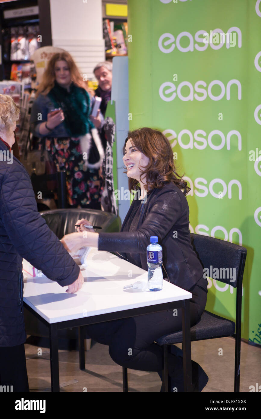 Easons, Donegal Place, Belfast, UK. 4th December, 2015. Celebrity Chef ...