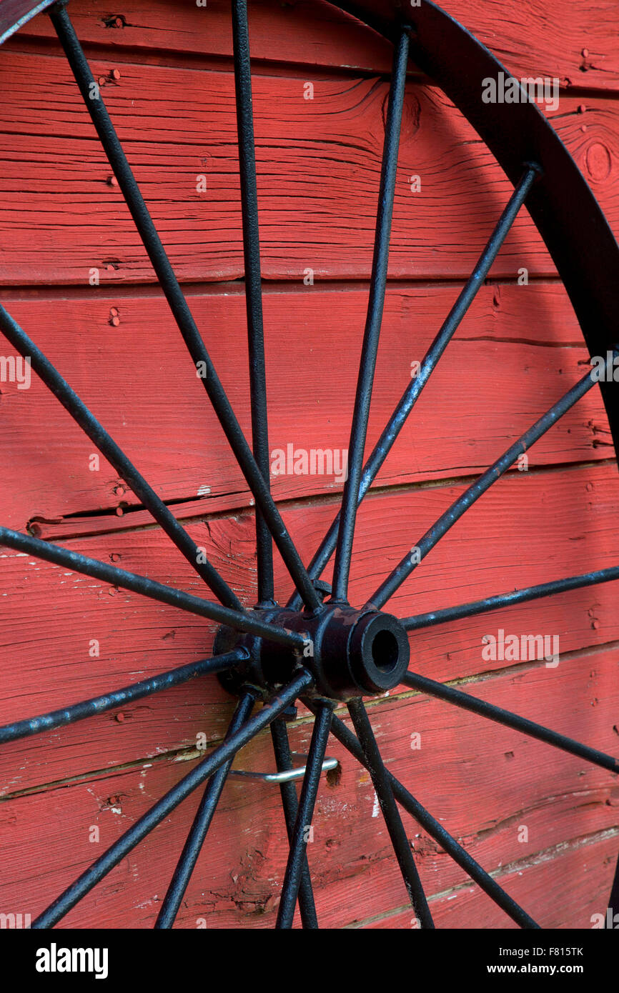 Wagon wheel, Bammert Blacksmith Shop, Keweenaw Heritage Site, Phoenix ...