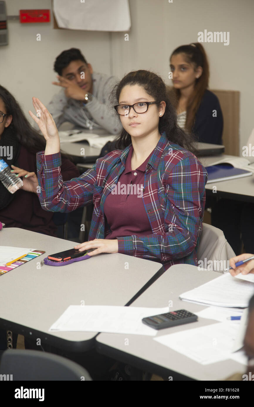 Usa student classroom high school hi-res stock photography and images ...