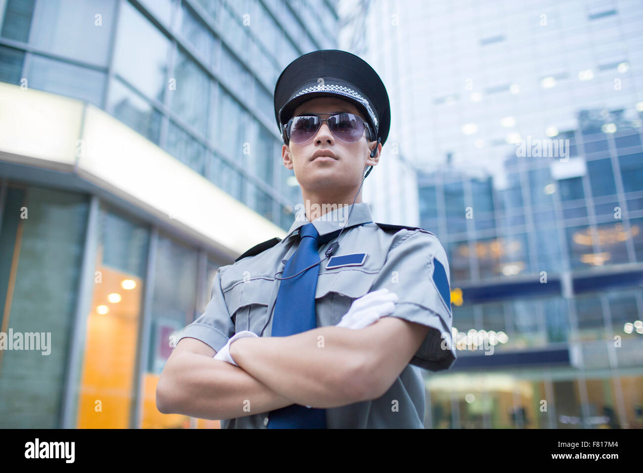 Security guard arms crossed hi-res stock photography and images - Alamy