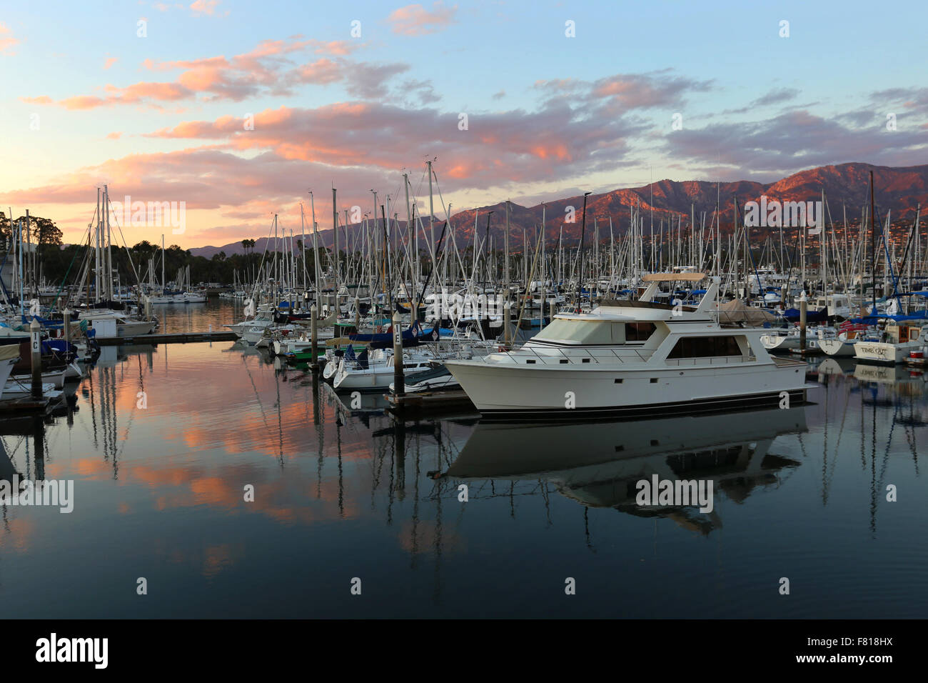 Santa barbara harbor sunset hi-res stock photography and images - Alamy