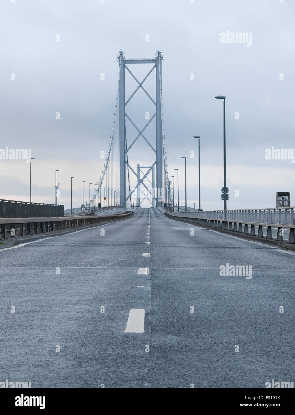 Forth bridge road cars hi-res stock photography and images - Alamy