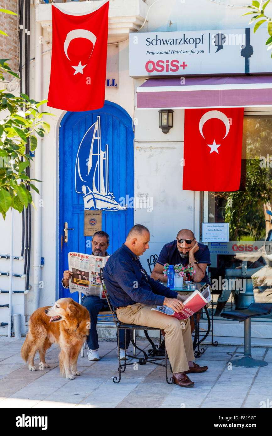 Turkish Men Reading Newspapers, Bodrum, Mugla Province, Turkey Stock ...