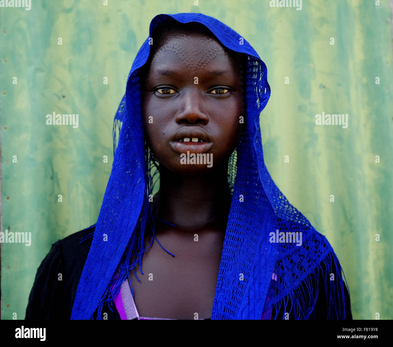 Dinka woman hi-res stock photography and images - Alamy