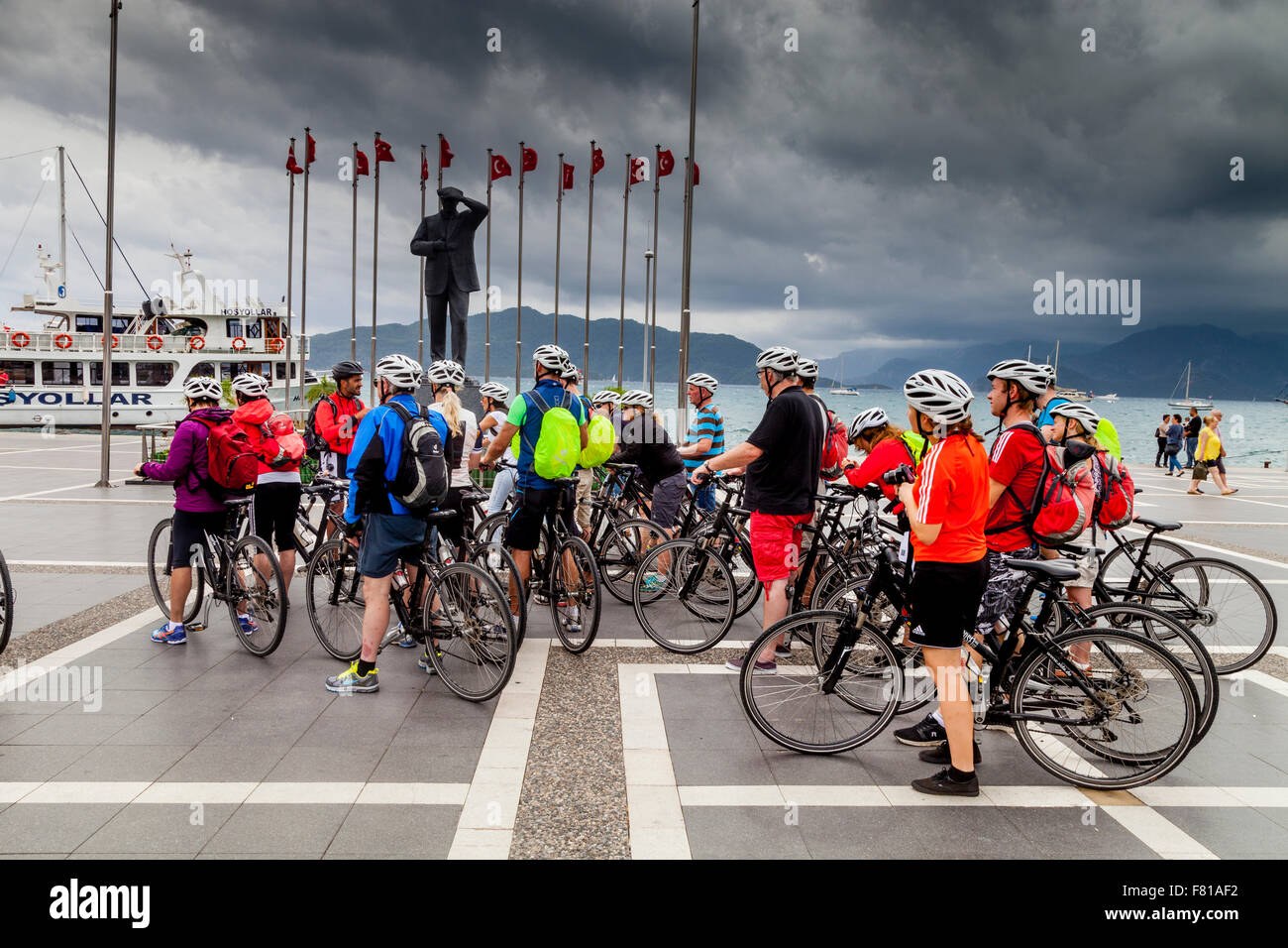 Cyclists Stop High Resolution Stock Photography and Images - Alamy