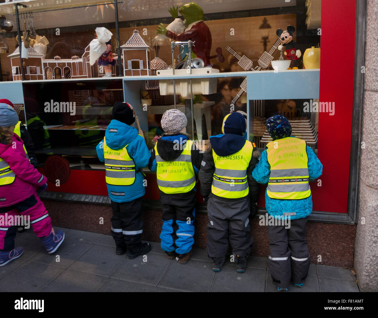 Christmas window displays major hi-res stock photography and images - Alamy