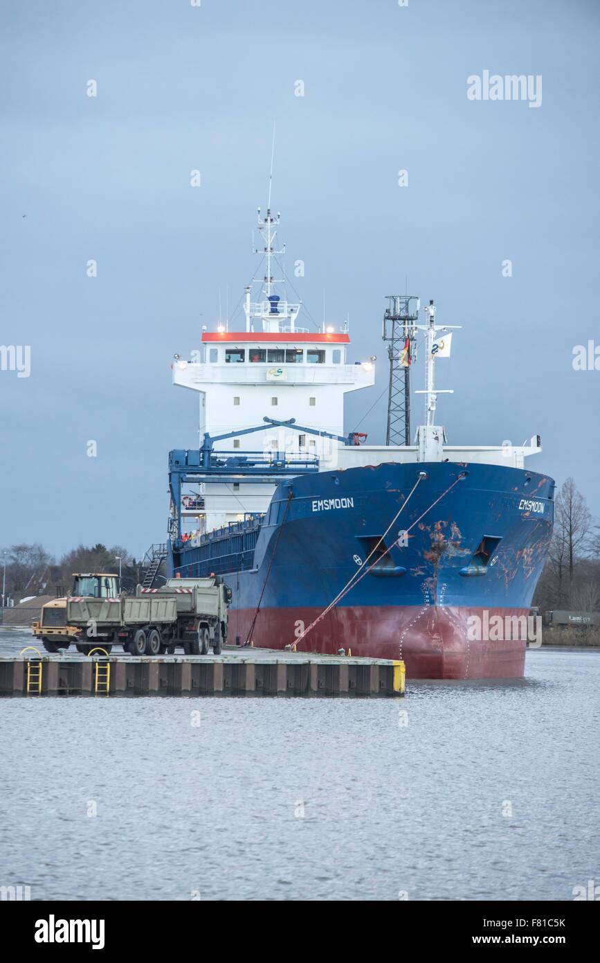 Ems river in Weener, Germany. 4th December, 2015. The cargo ship the ...