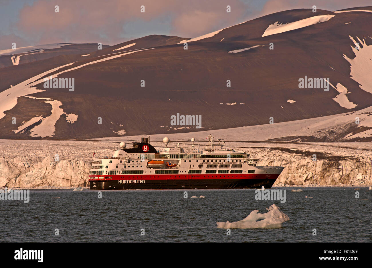 Hurtigruten ship in Hornsund, Storbreen glacier behind, Spitsbergen ...