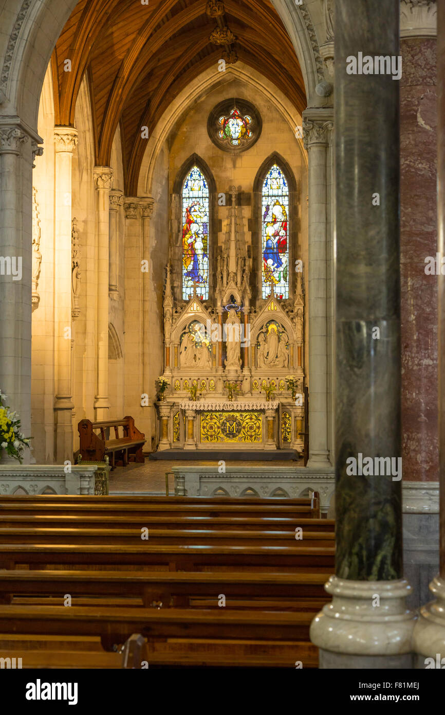 Gothic church interior hi-res stock photography and images - Alamy
