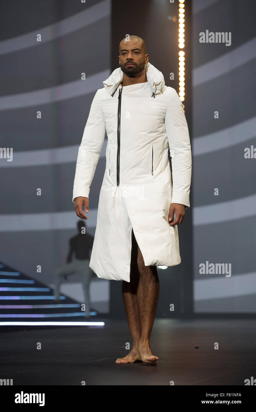 Birmingham,UK,4th December 2015,A male model without shoes at the ...