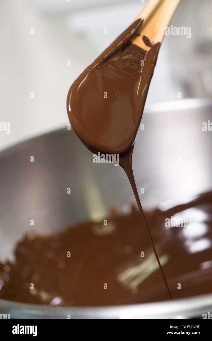 Blending chocolate cake in a pastry Stock Photo - Alamy