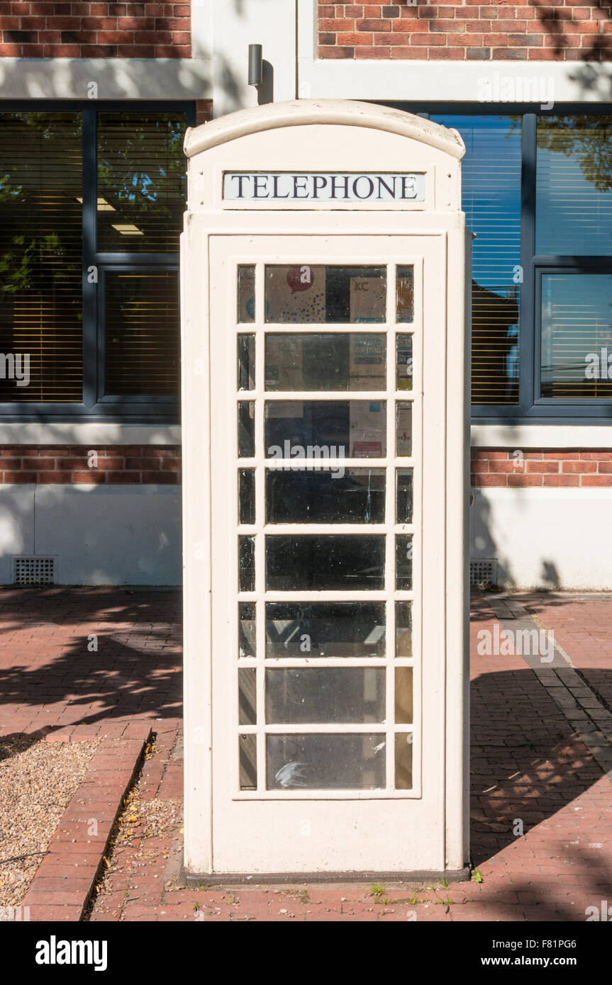 Hull Telephone Box High Resolution Stock Photography and Images - Alamy