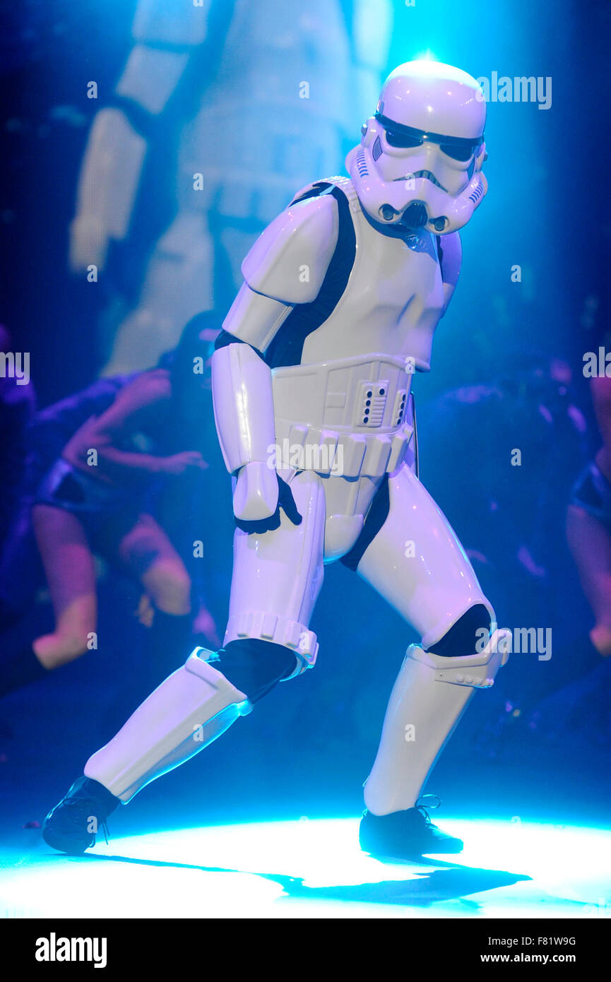 Star Wars stormtrooper does the Nae Nae at Clothes Show Live, NEC ...