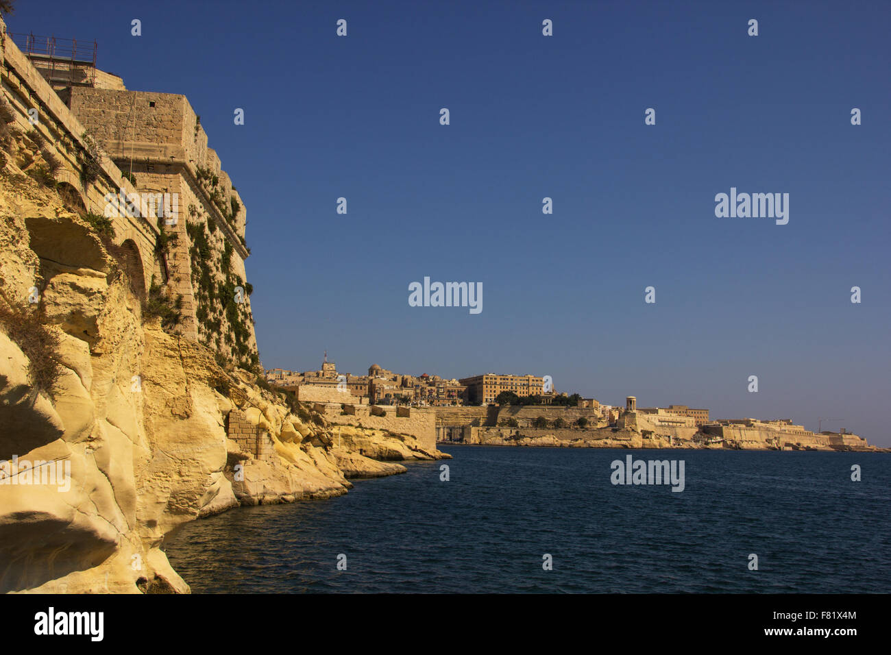 three cities malta coastline Stock Photo - Alamy