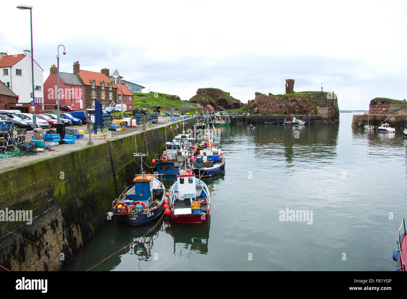 Boats at Dunbar Harbour Stock Photo - Alamy