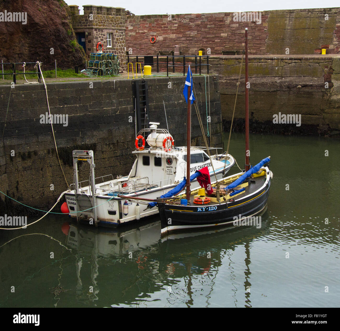 Boats at Dunbar Harbour Stock Photo - Alamy