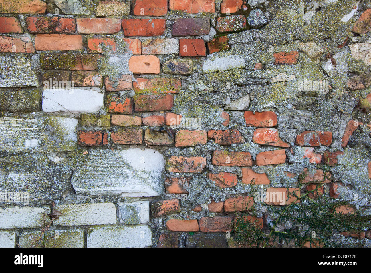 old stone fence Stock Photo - Alamy