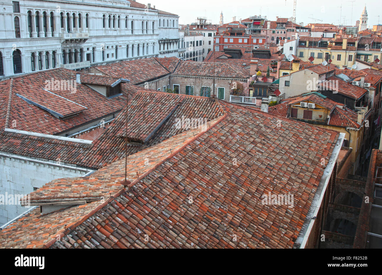 Terracotta roof tiles italy hi-res stock photography and images - Alamy