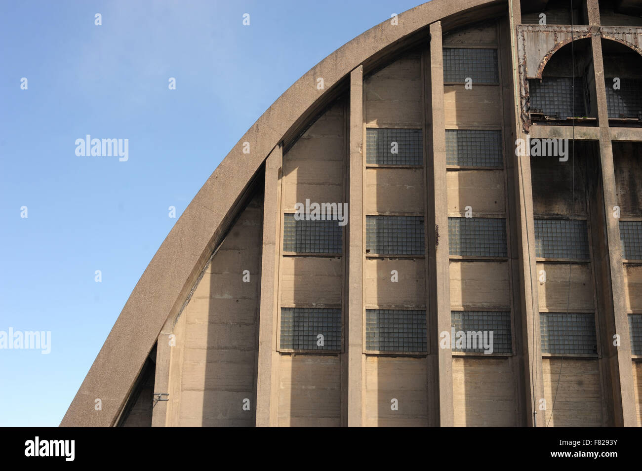 A grain storage warehouse by the River Mersey Stock Photo - Alamy A grain storage warehouse by the River Mersey Stock Photo - Alamy