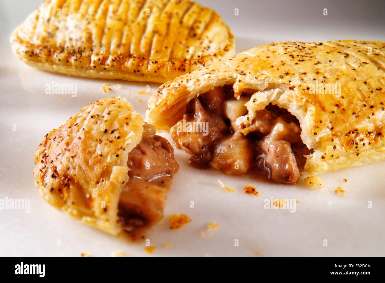 Traditional beef pastry pie hi-res stock photography and images - Alamy