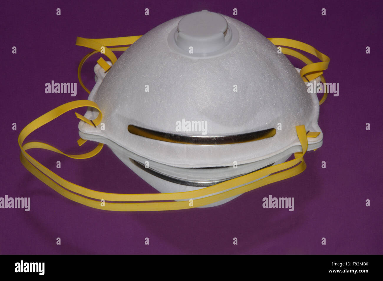 Respirator hi-res stock photography and images - Alamy