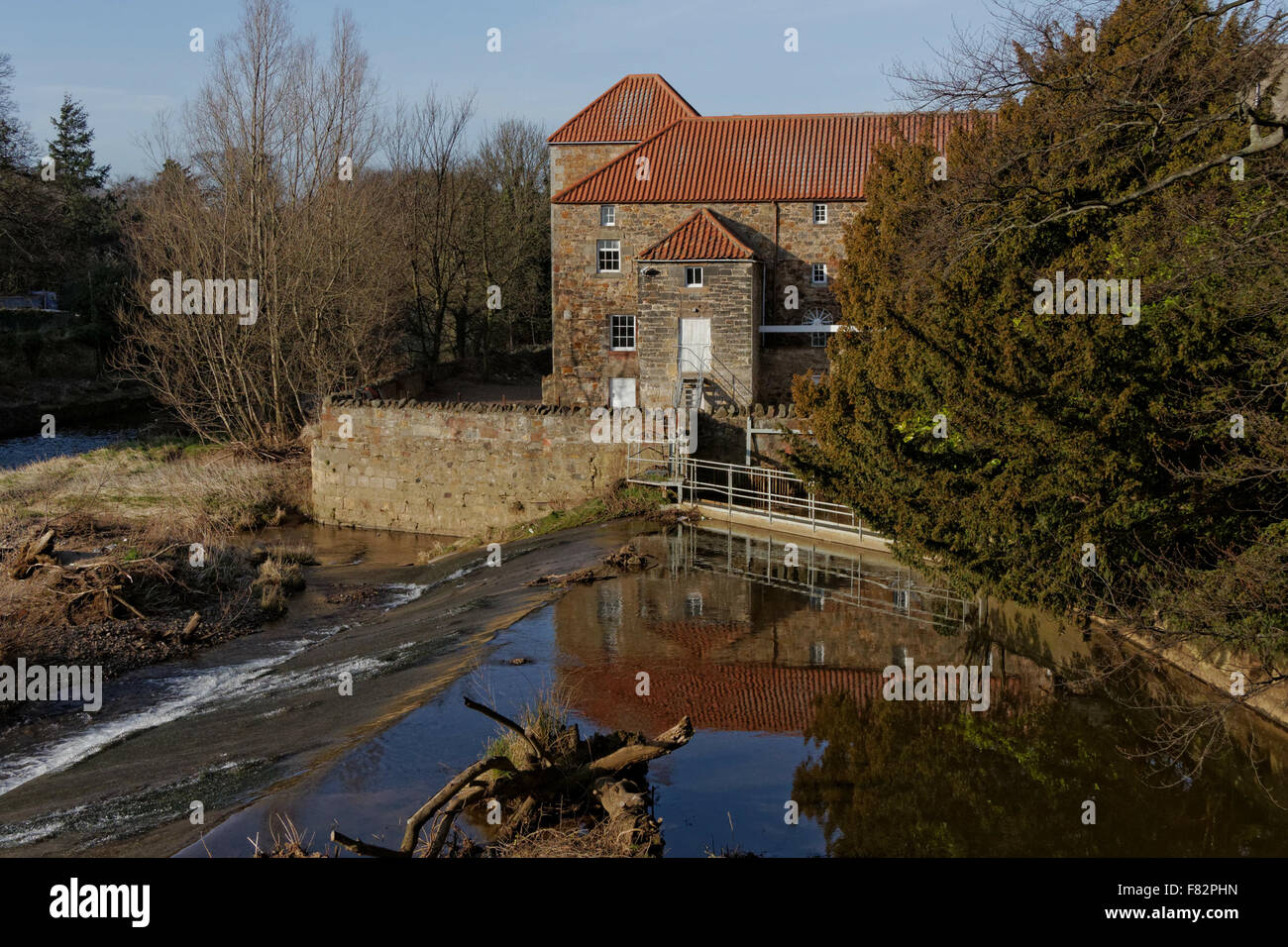Old mill brick hi-res stock photography and images - Alamy