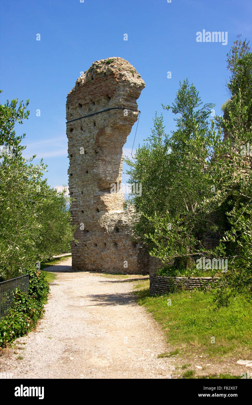 Brick lake hi-res stock photography and images - Alamy
