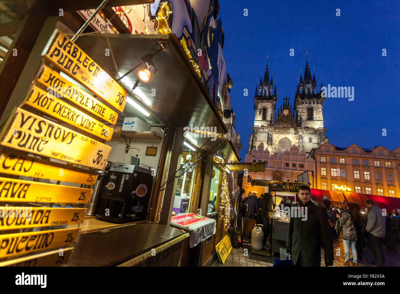 Prague Christmas market, Old Town Square, Christmas market and tree ...