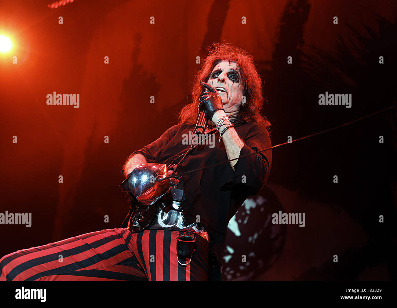 Alice Cooper performing at Manchester Arena Featuring: Alice Cooper ...