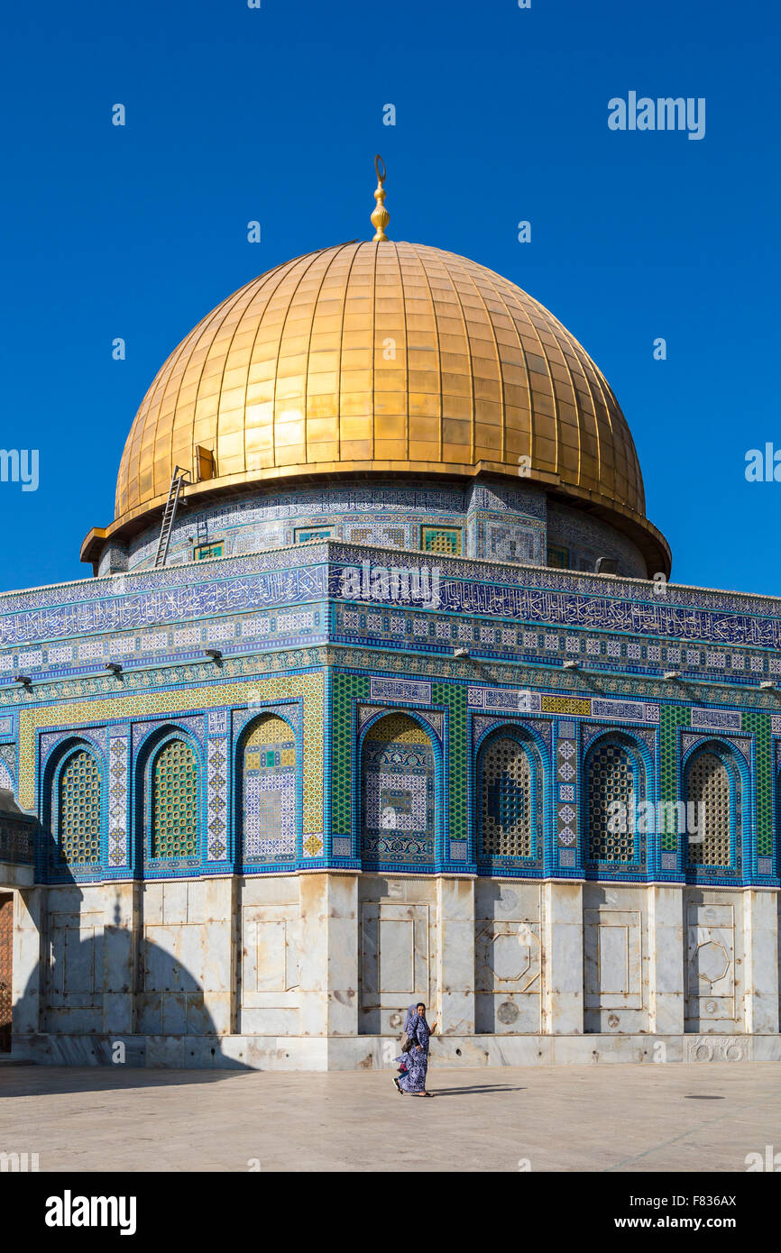 The Dome of the Rock, a Muslim shrine on the Temple Mount in Jerusalem ...