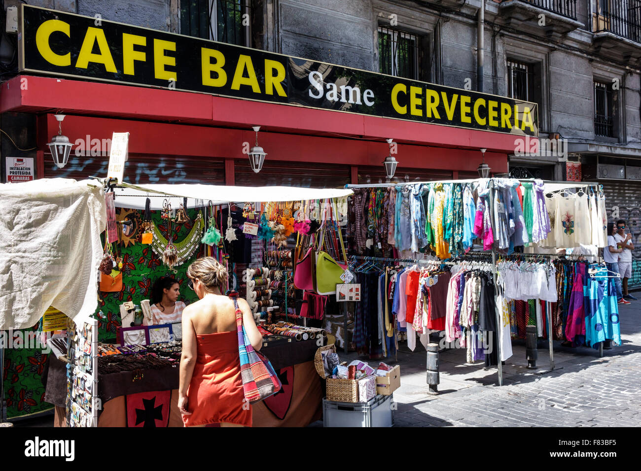 Clothing stores in madrid hi-res stock photography and images - Alamy