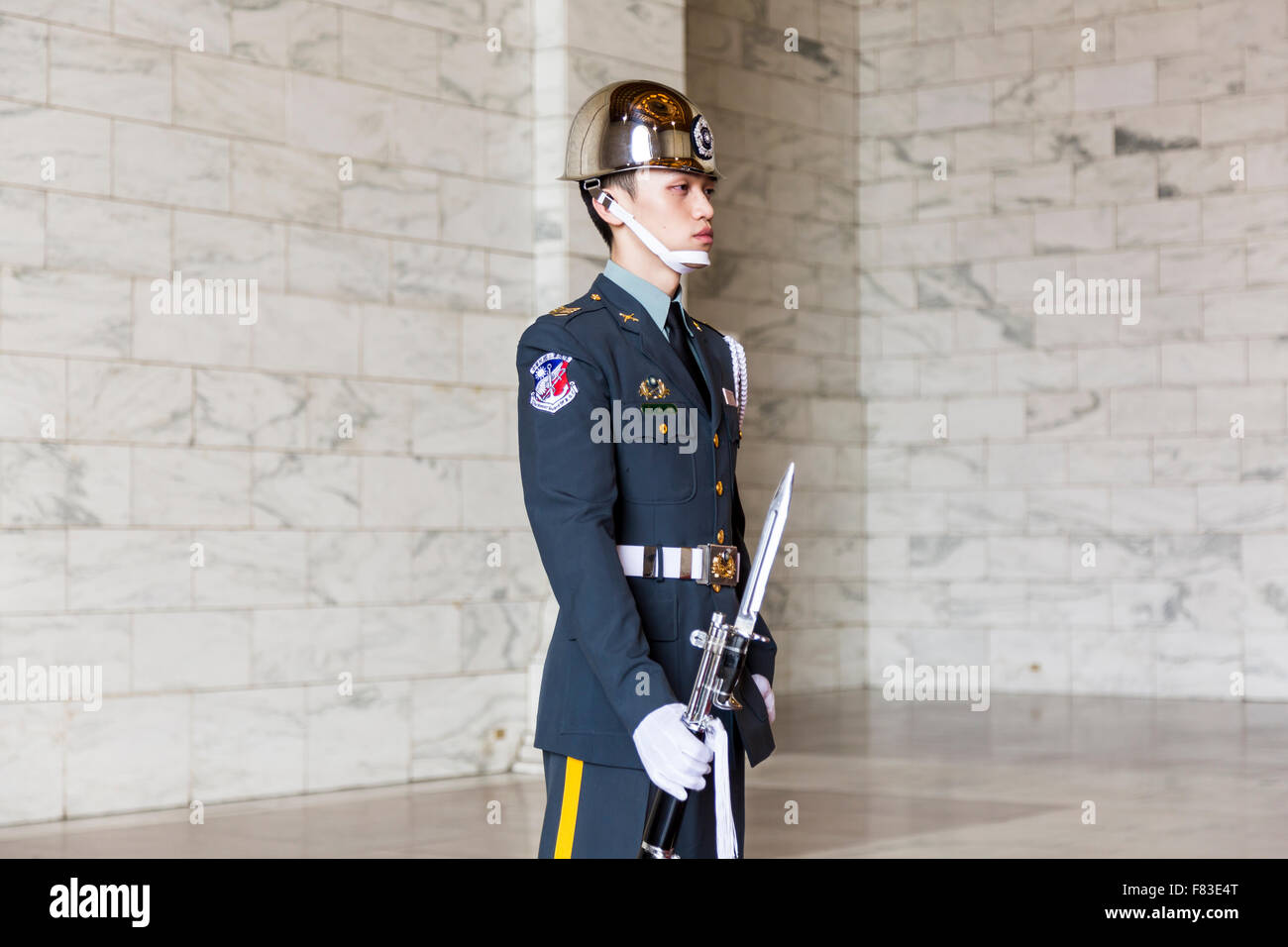 Chinese security guard hi-res stock photography and images - Alamy
