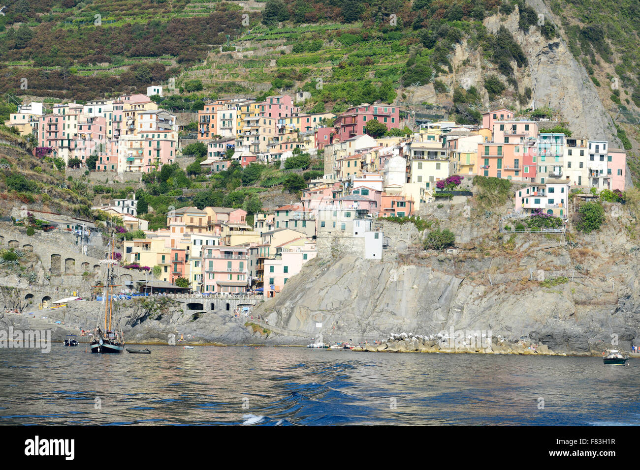 The village of Manarola on Cinque Terre, Italy Stock Photo - Alamy
