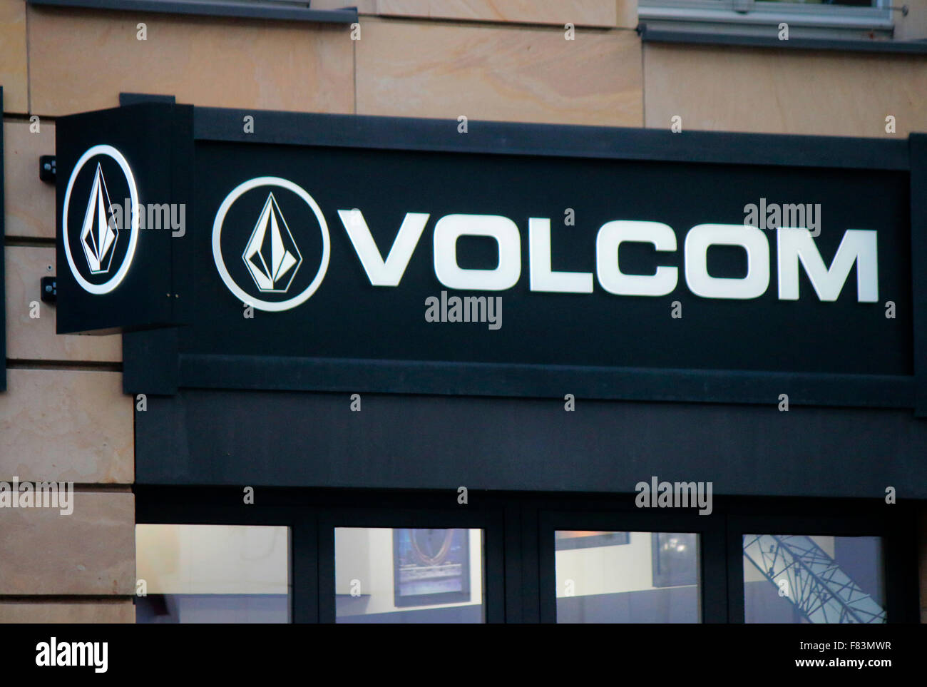 Volcom Logo Rasta Lion