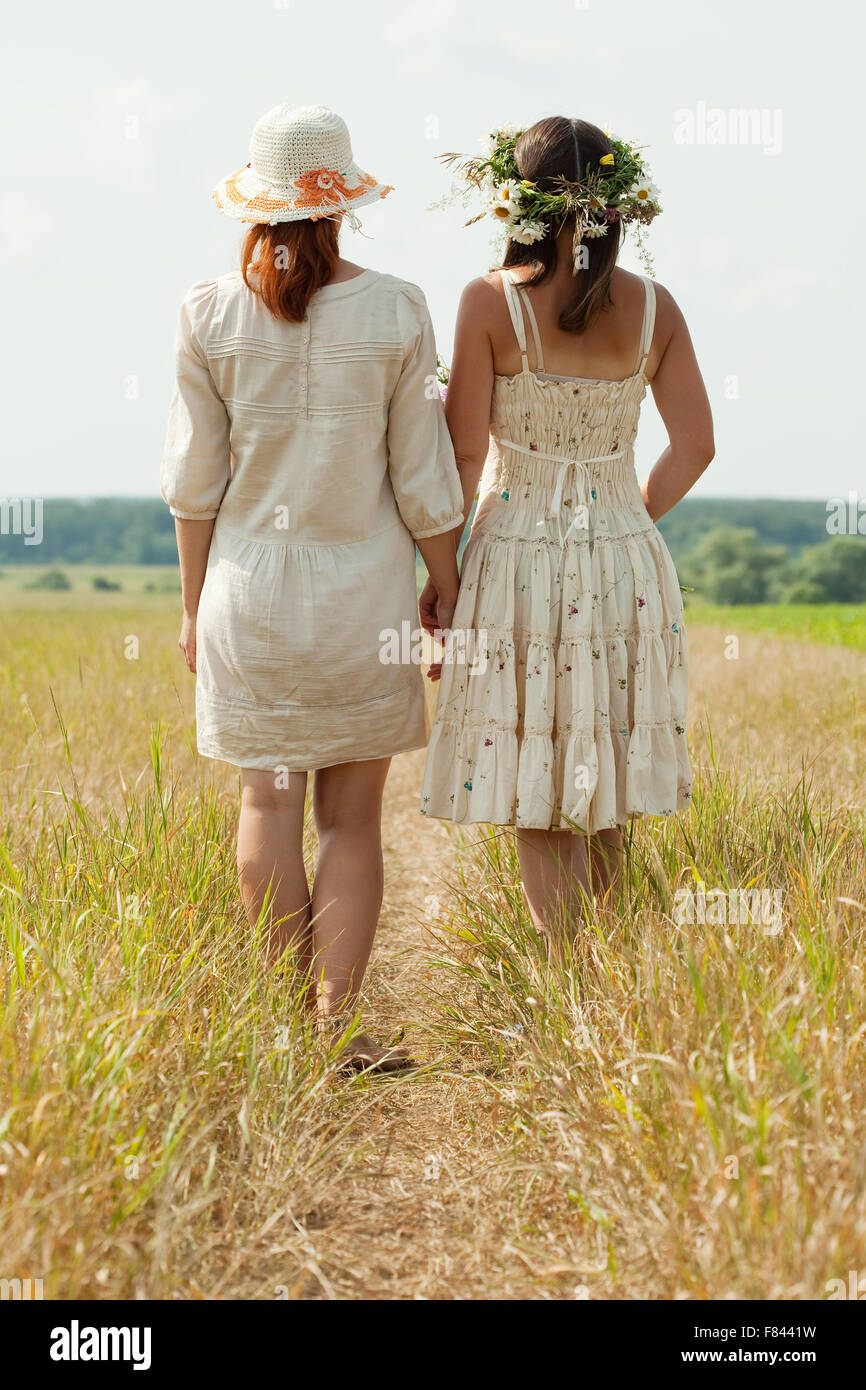 Rear view model with crown hi-res stock photography and images - Alamy