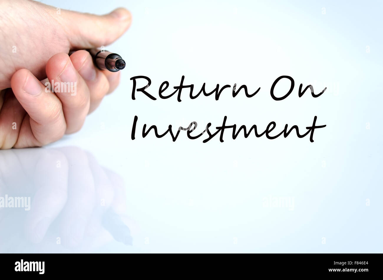 Return on investment text concept isolated over white background Stock ...