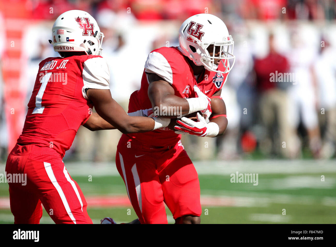 Handoff image hi-res stock photography and images - Alamy