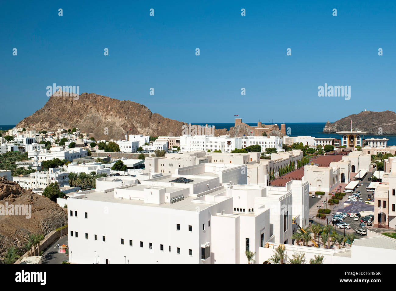 Al alam palace hi-res stock photography and images - Alamy