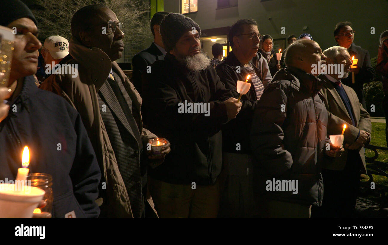 Silver Spring, MD, USA. 5th Dec, 2015. Moslems and people of other faiths hold a candlelight ...