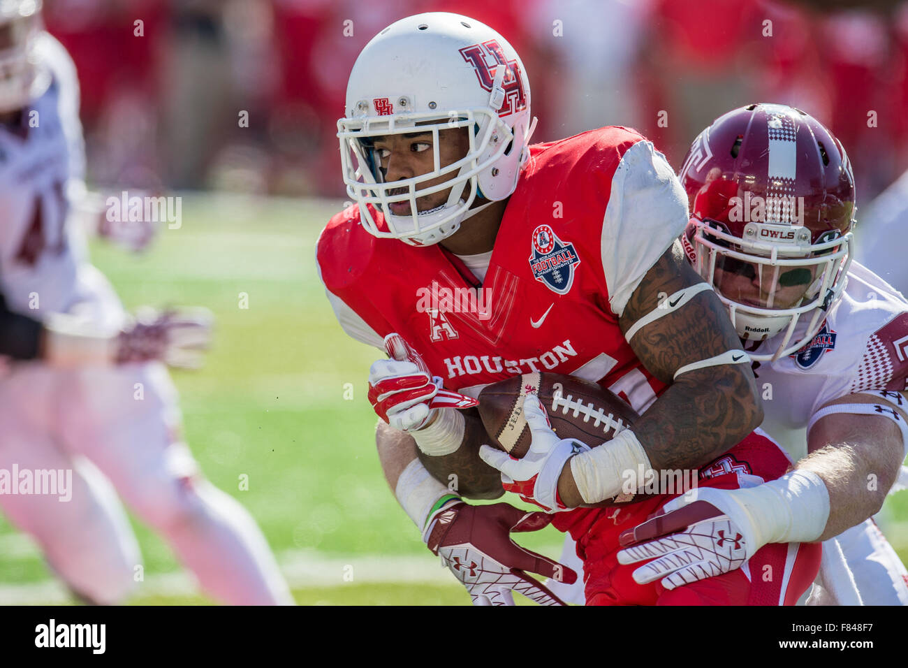 Houston, TX, USA. 5th Dec, 2015. Houston Cougars running back Javin ...