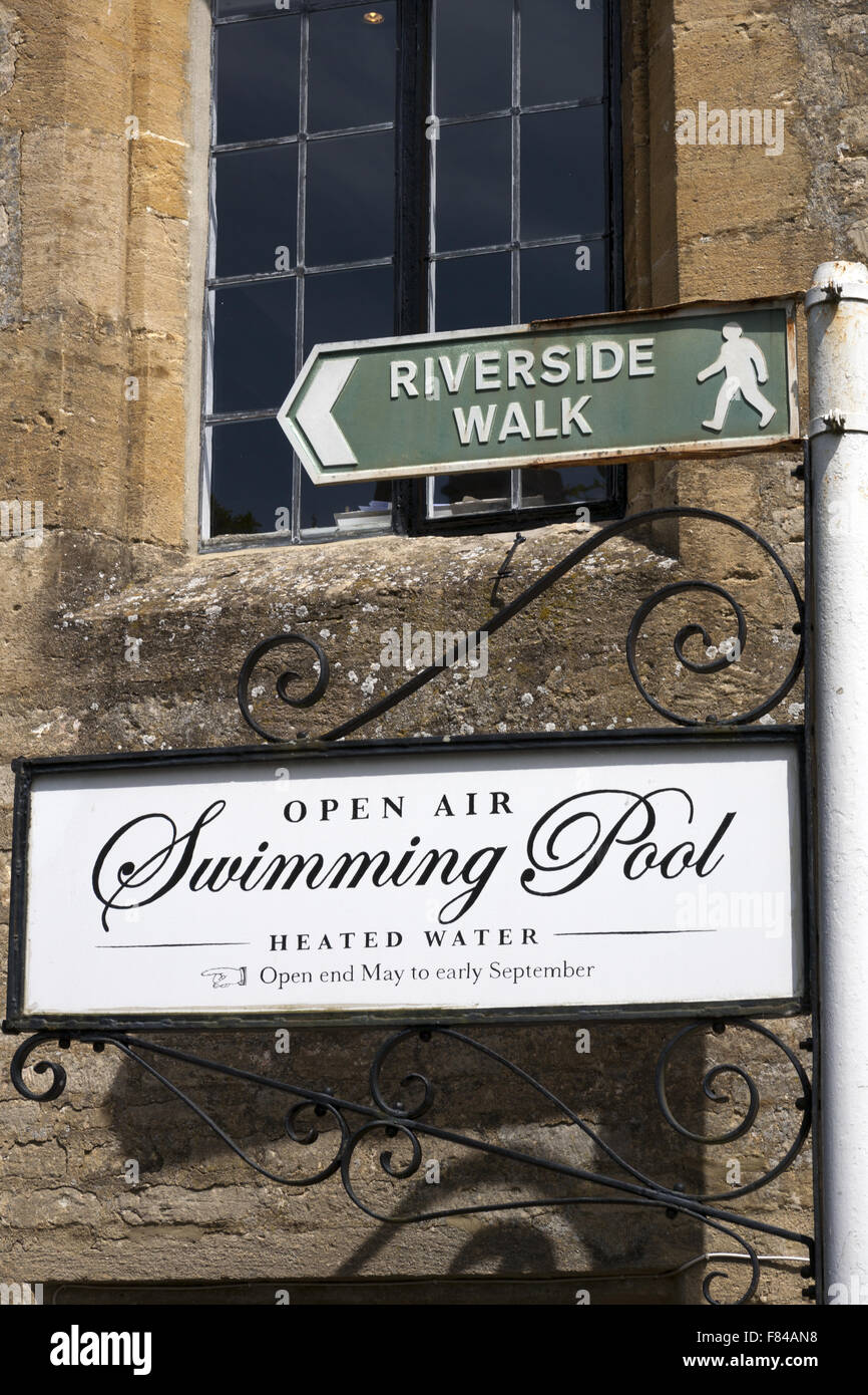 Cirencester open air swimming pool hi-res stock photography and images ...